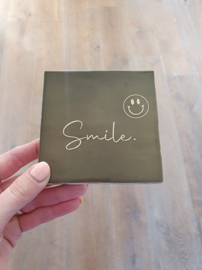 Tegeltje met smile en smiley - Label126